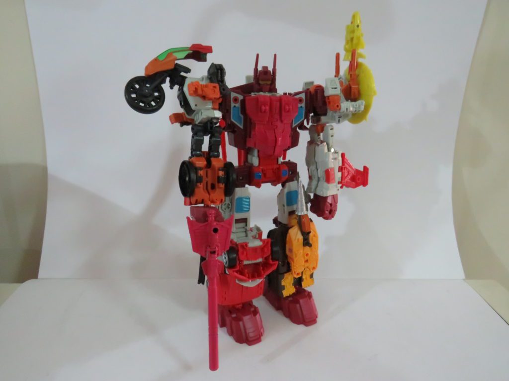 [Transformers] ‘Computron’ from the Computron gift set packs more ...