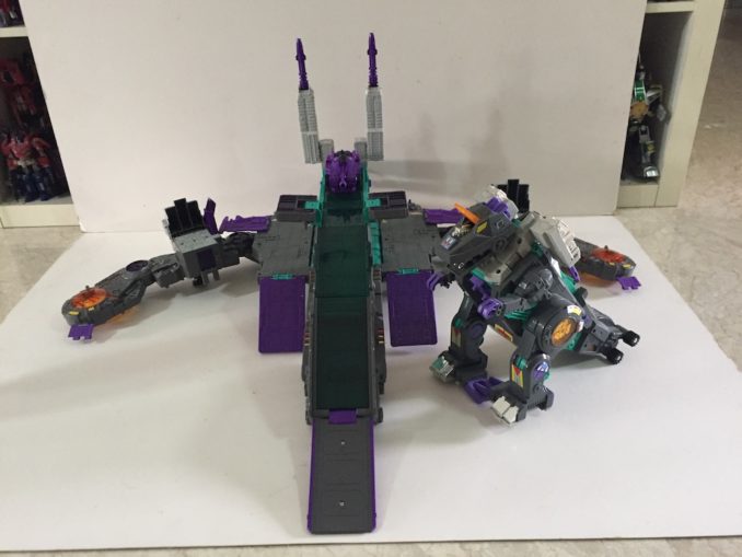 [Transformers] The attention to detail is what makes Trypticon so ...