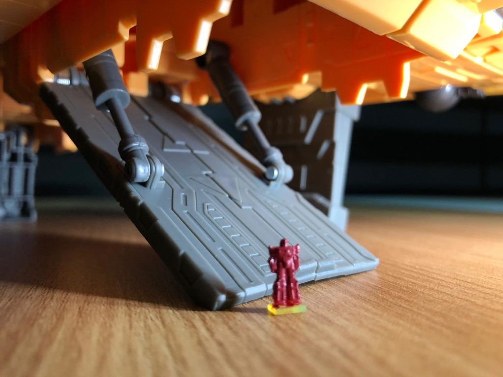 [Transformers] The Ark, the Autobots’ spaceship, finally gets a toy ...