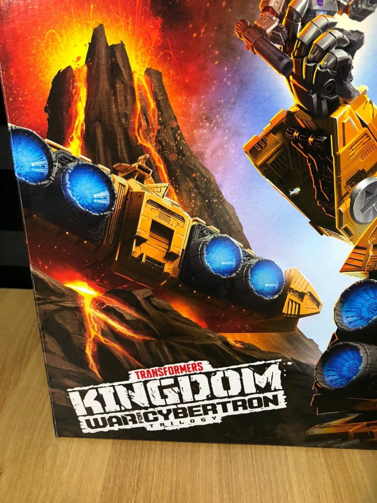 [Transformers] The Ark, the Autobots' spaceship, finally gets a toy ...