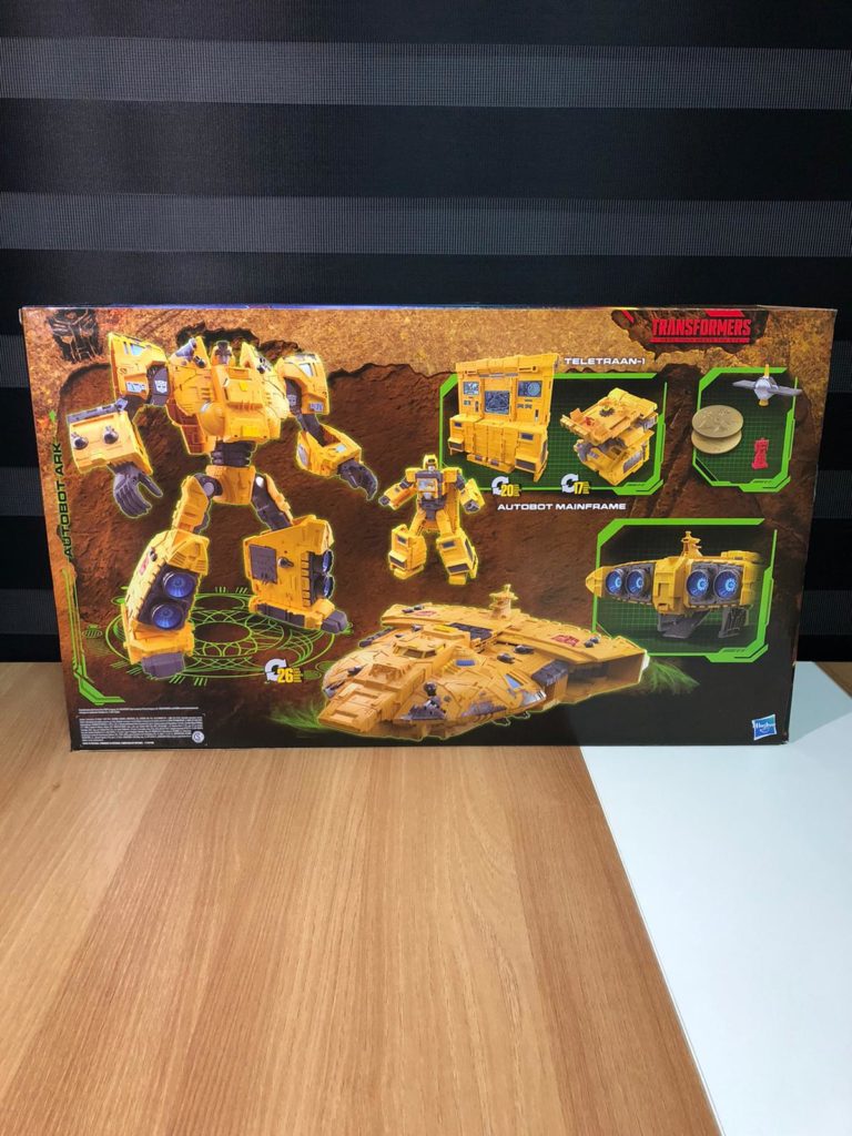 [Transformers] The Ark, the Autobots’ spaceship, finally gets a toy ...