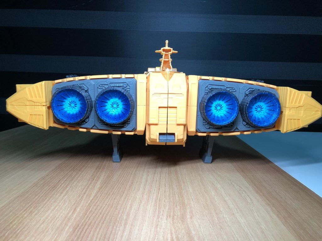 [Transformers] The Ark, the Autobots’ spaceship, finally gets a toy ...